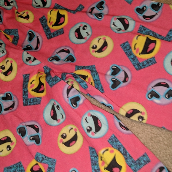 unknown | Pajamas | Pink Emoji Emoticon Lol Pajama Pants Youth Large ...